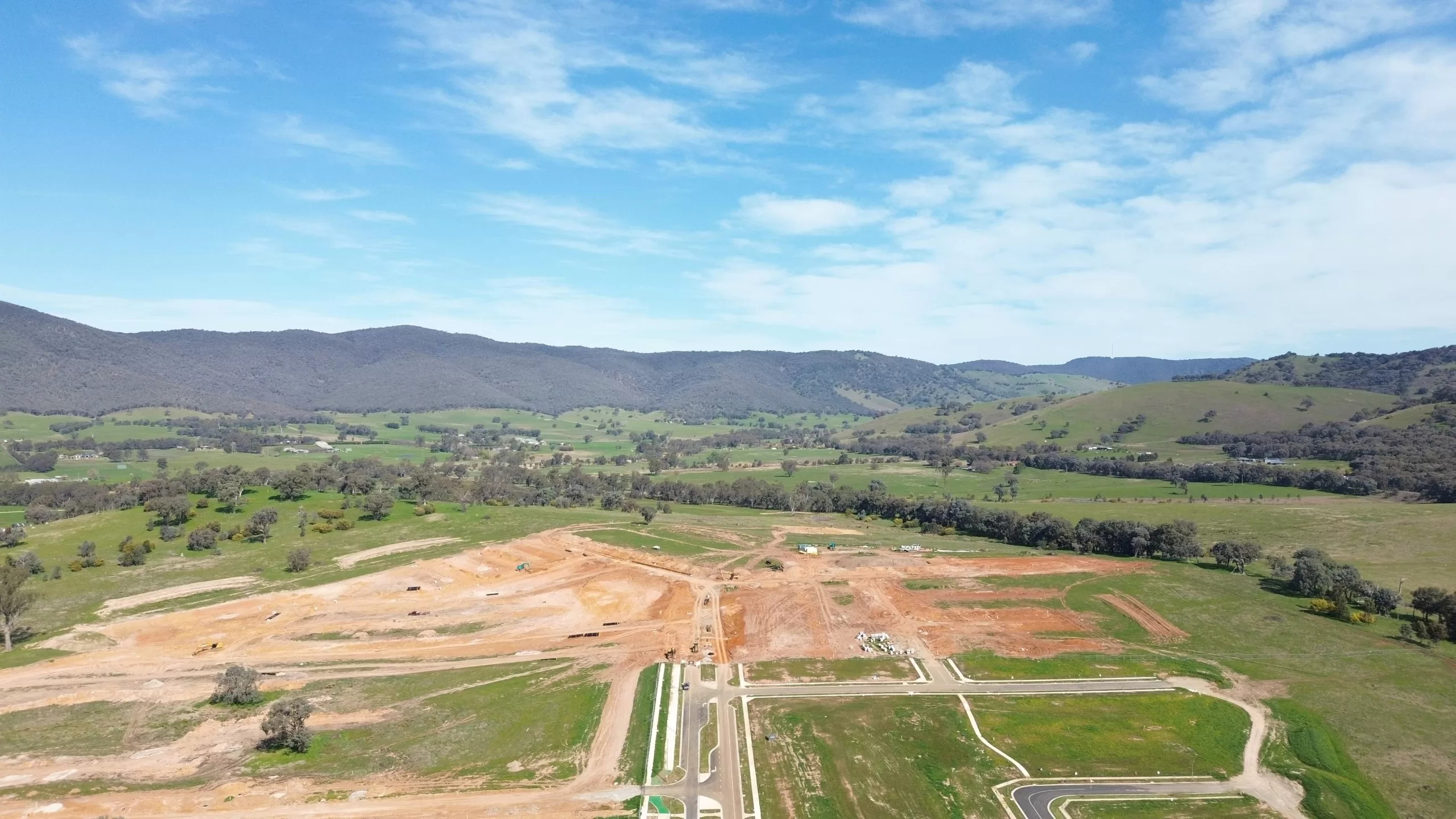 Leneva Valley Estate - Apex Land